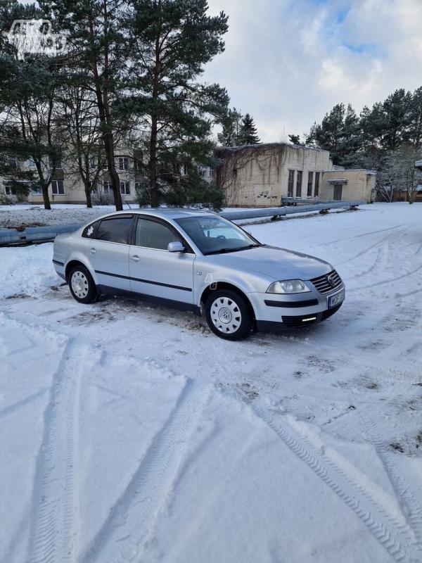 Grey Volkswagen Passat 2002 in Marijampole, with an engine capacity of 1.90 L and mileage of 278 thousand km for 1600 €, photo 7 on AUTOMOTO.COM.LV