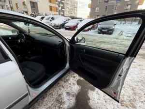Pelēks Volkswagen Passat 2002 Viļņa, ar dzinēja tilpumu 1.90 L un nobraukumu 358 tūkst. km par 1150 €, foto 14 vietnē AUTOMOTO.COM.LV