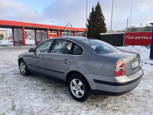 Grey Volkswagen Passat 2002 in Silute, with an engine capacity of 1.90 L and mileage of 390 thousand km for 1250 €, photo 6 on AUTOMOTO.COM.LV