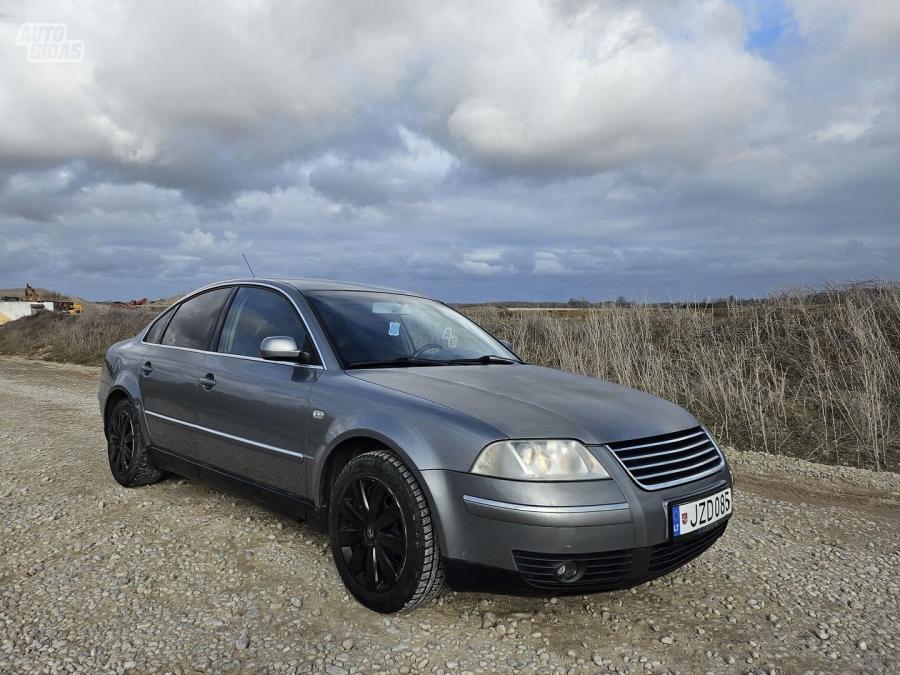 Pelēks Volkswagen Passat 2002 Klaipėda, ar dzinēja tilpumu 1.90 L un nobraukumu 271 tūkst. km par 999 €, foto 3 vietnē AUTOMOTO.COM.LV