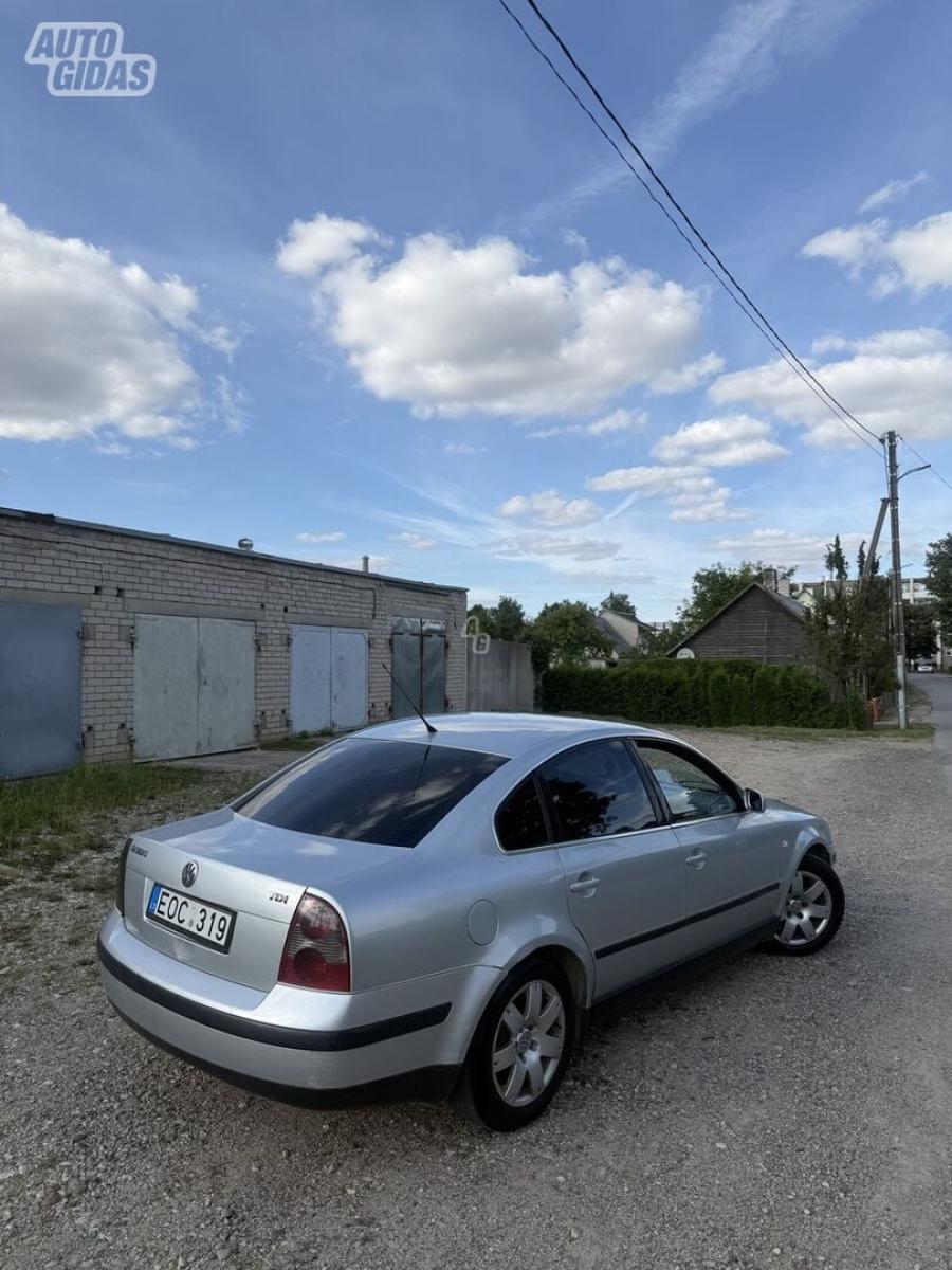 Pelēks Volkswagen Passat 2002 Šauļi, ar dzinēja tilpumu 1.90 L un nobraukumu 300 tūkst. km par 1350 €, foto 5 vietnē AUTOMOTO.COM.LV