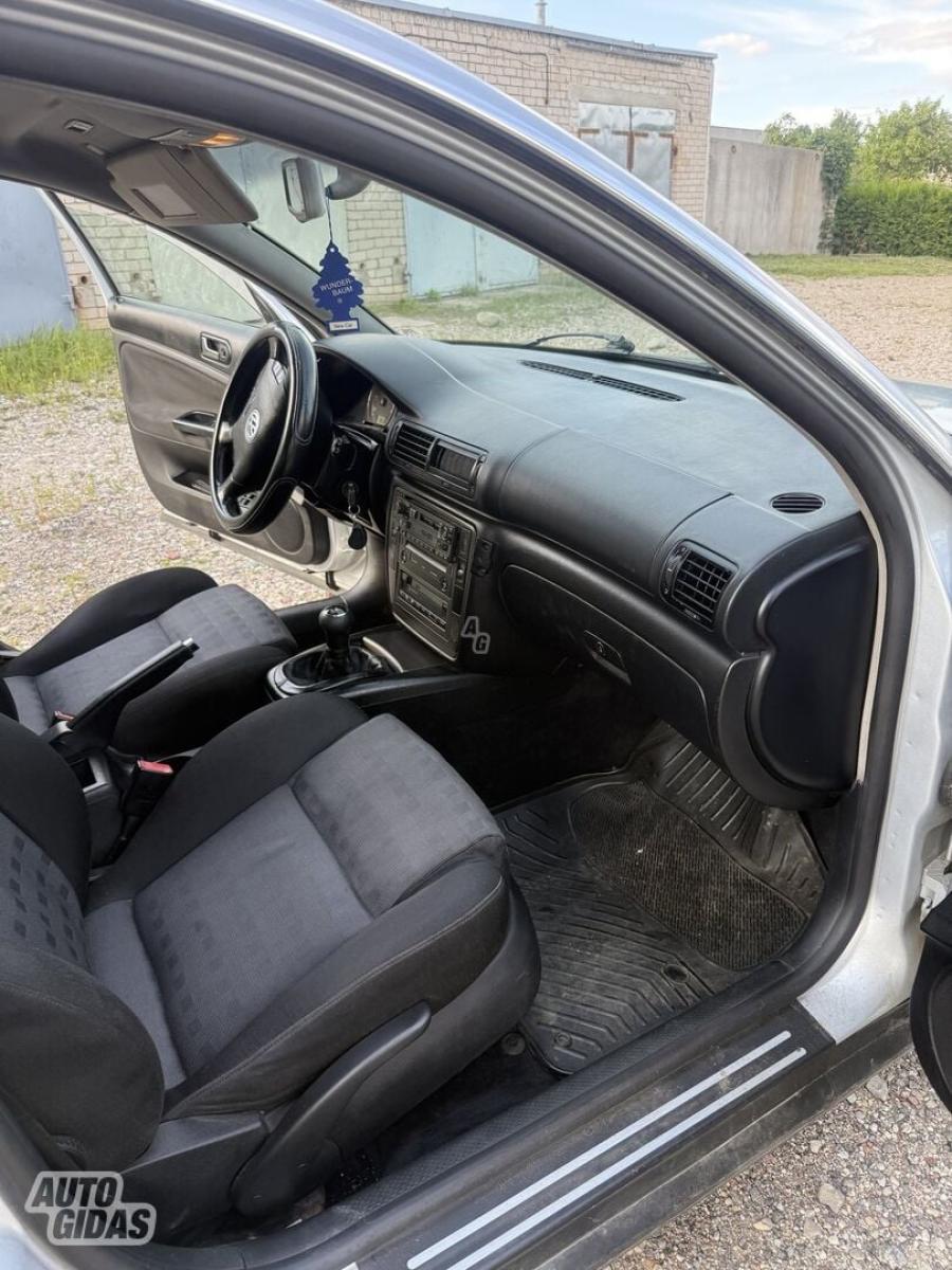 Pelēks Volkswagen Passat 2002 Šauļi, ar dzinēja tilpumu 1.90 L un nobraukumu 300 tūkst. km par 1350 €, foto 7 vietnē AUTOMOTO.COM.LV