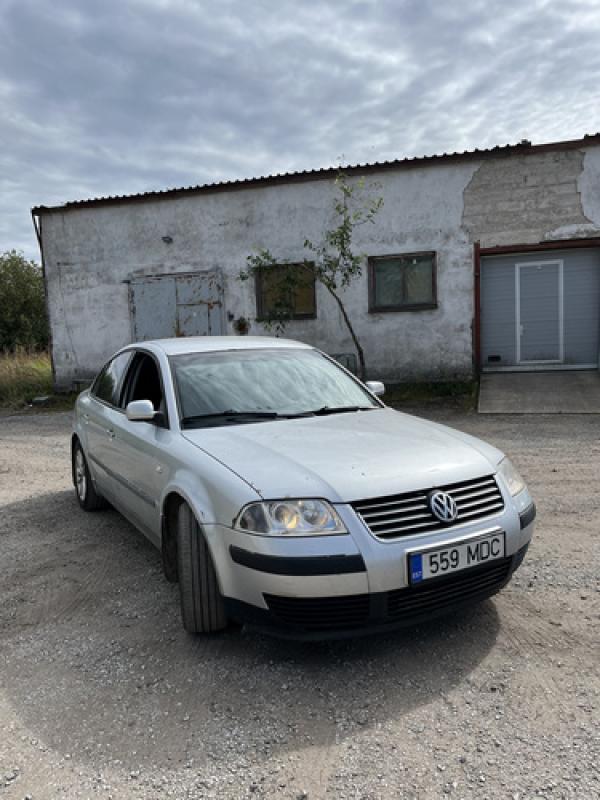 Pelēks Volkswagen Passat 2002 Sillamē, ar dzinēja tilpumu 1.60 L un nobraukumu 305 tūkst. km par 450 €, foto 2 vietnē AUTOMOTO.COM.LV