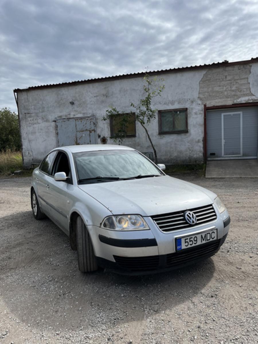 Pelēks Volkswagen Passat 2002 Sillamē, ar dzinēja tilpumu 1.60 L un nobraukumu 305 tūkst. km par 450 €, foto 3 vietnē AUTOMOTO.COM.LV