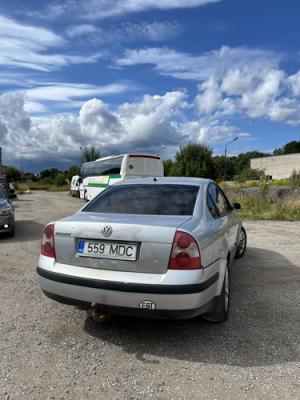 Pelēks Volkswagen Passat 2002 Sillamē, ar dzinēja tilpumu 1.60 L un nobraukumu 305 tūkst. km par 450 €, foto 4 vietnē AUTOMOTO.COM.LV