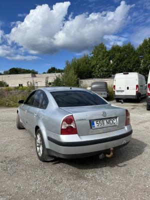 Pelēks Volkswagen Passat 2002 Sillamē, ar dzinēja tilpumu 1.60 L un nobraukumu 305 tūkst. km par 450 €, foto 11 vietnē AUTOMOTO.COM.LV