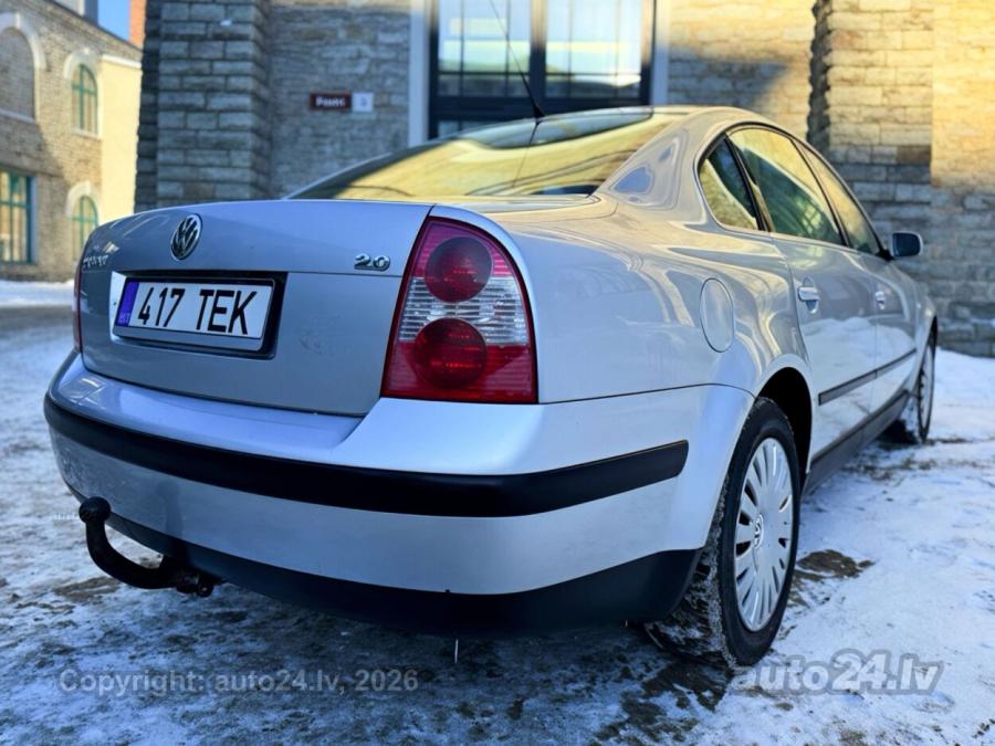 Pelēks Volkswagen Passat 2003 Tallina, ar dzinēja tilpumu 2.00 L un nobraukumu 250 tūkst. km par 1699 €, foto 3 vietnē AUTOMOTO.COM.LV
