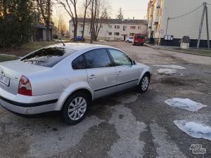 Grey Volkswagen Passat 2003 in Siauliai, with an engine capacity of 1.90 L and mileage of 395 thousand km for 850 €, photo 4 on AUTOMOTO.COM.LV