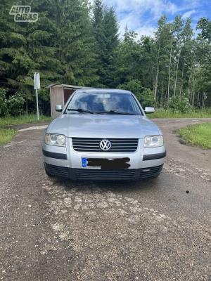 Pelēks Volkswagen Passat 2003 Kauņa, ar dzinēja tilpumu 1.90 L un nobraukumu 400 tūkst. km par 900 €, foto  vietnē AUTOMOTO.COM.LV