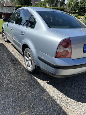 Grey Volkswagen Passat 2003 in Marijampole, with an engine capacity of 1.60 L and mileage of 246 thousand km for 900 €, photo 4 on AUTOMOTO.COM.LV