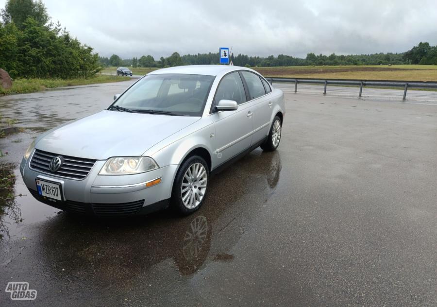 Grey Volkswagen Passat 2003 in Telschi, with an engine capacity of 1.80 L and mileage of 311 thousand km for 1950 €, photo 1 on AUTOMOTO.COM.LV