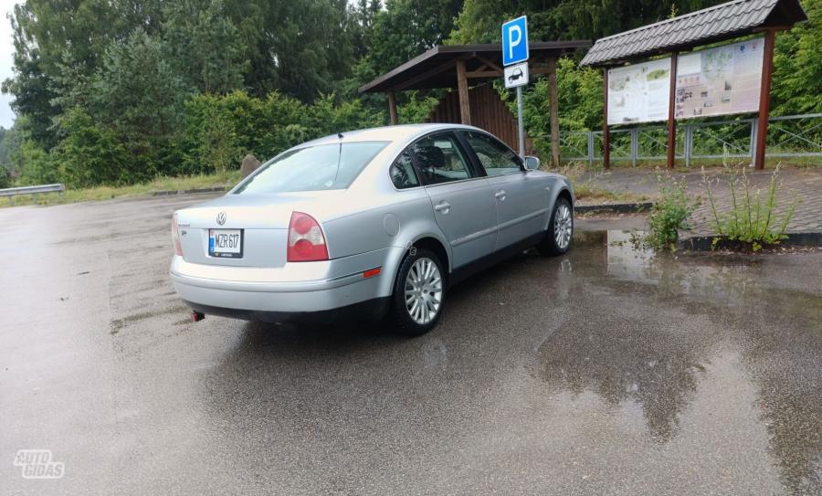 Grey Volkswagen Passat 2003 in Telschi, with an engine capacity of 1.80 L and mileage of 311 thousand km for 1950 €, photo 5 on AUTOMOTO.COM.LV