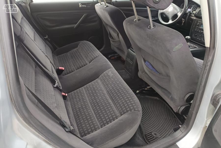 Grey Volkswagen Passat 2003 in Telschi, with an engine capacity of 1.80 L and mileage of 311 thousand km for 1950 €, photo 12 on AUTOMOTO.COM.LV