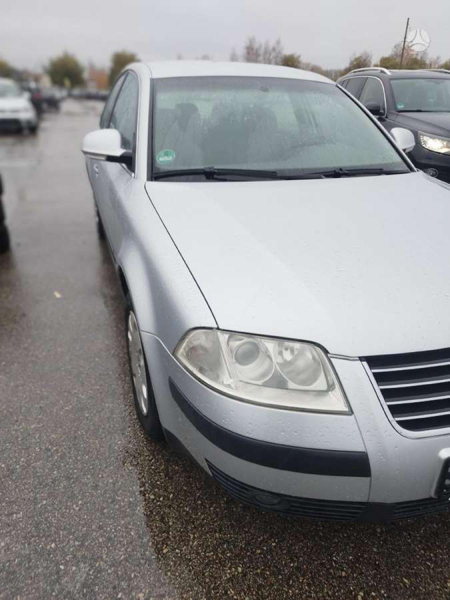 Grey Volkswagen Passat 2004 in Marijampole, with an engine capacity of 1.60 L and mileage of 178 thousand km for 1550 €, photo 3 on AUTOMOTO.COM.LV