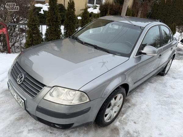 Grey Volkswagen Passat 2004 in Kaunas, with an engine capacity of 1.90 L and mileage of 219 thousand km for 1450 €, photo 2 on AUTOMOTO.COM.LV