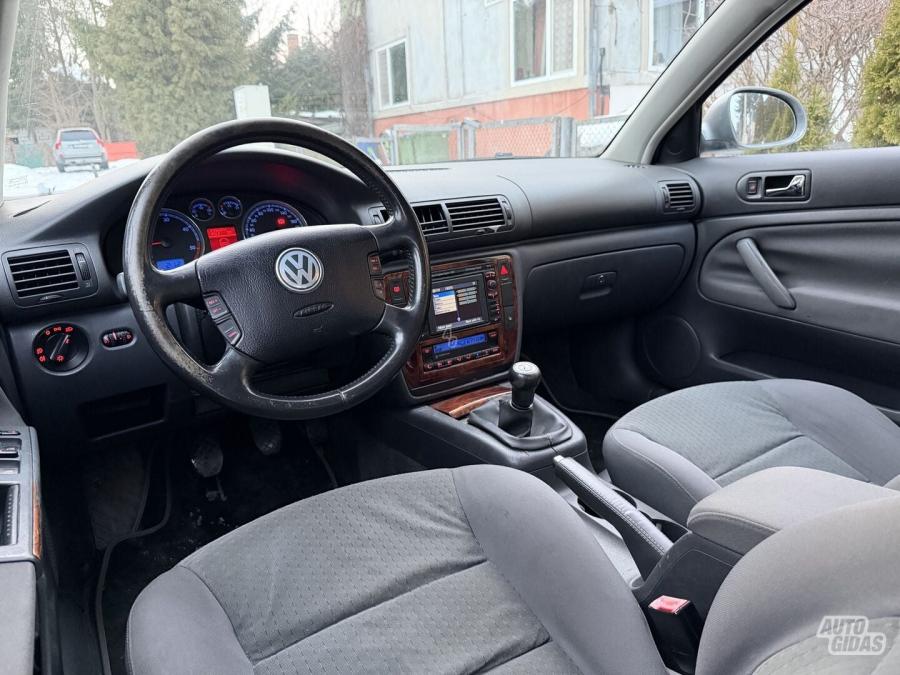 Pelēks Volkswagen Passat 2004 Kauņa, ar dzinēja tilpumu 1.90 L un nobraukumu 219 tūkst. km par 1450 €, foto 7 vietnē AUTOMOTO.COM.LV