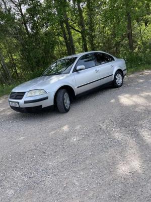Pelēks Volkswagen Passat 2004 Tauragė, ar dzinēja tilpumu 1.90 L un nobraukumu 290 tūkst. km par 900 €, foto  vietnē AUTOMOTO.COM.LV