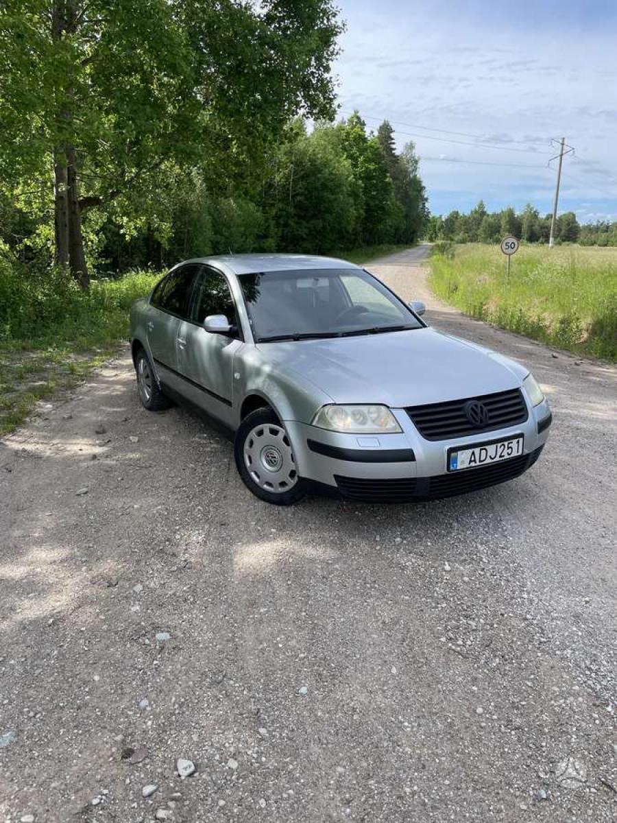 Grey Volkswagen Passat 2004 in Taurage, with an engine capacity of 1.90 L and mileage of 290 thousand km for 900 €, photo 5 on AUTOMOTO.COM.LV