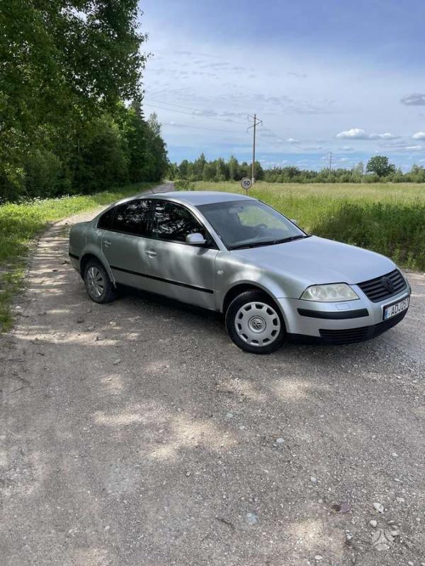 Pelēks Volkswagen Passat 2004 Tauragė, ar dzinēja tilpumu 1.90 L un nobraukumu 290 tūkst. km par 900 €, foto 5 vietnē AUTOMOTO.COM.LV