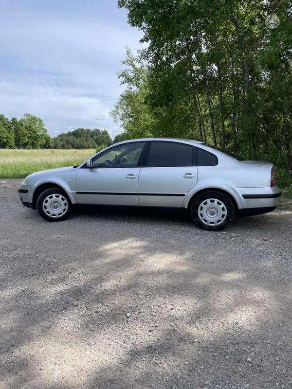 Pelēks Volkswagen Passat 2004 Tauragė, ar dzinēja tilpumu 1.90 L un nobraukumu 290 tūkst. km par 900 €, foto 10 vietnē AUTOMOTO.COM.LV