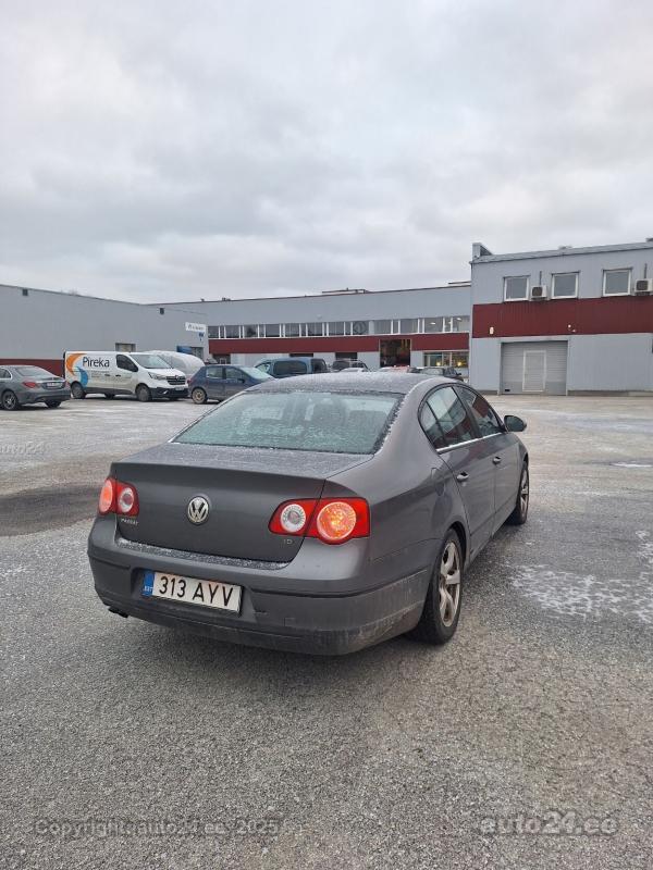 Grey Volkswagen Passat 2005 in Tallinn, with an engine capacity of 1.90 L and mileage of 410 thousand km for 1499 €, photo 2 on AUTOMOTO.COM.LV