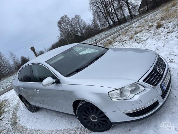 Grey Volkswagen Passat 2005 in Alytus, with an engine capacity of 2.00 L and mileage of 190 thousand km for 2200 €, photo 8 on AUTOMOTO.COM.LV