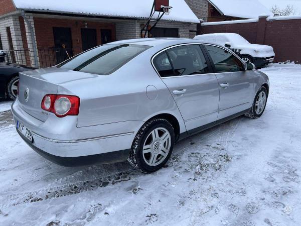 Pelēks Volkswagen Passat 2005 Pasvalys, ar dzinēja tilpumu 1.98 L un nobraukumu 235 tūkst. km par 2200 €, foto 4 vietnē AUTOMOTO.COM.LV