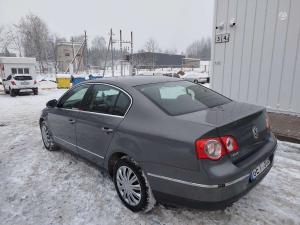 Pelēks Volkswagen Passat 2005 Anykščiai, ar dzinēja tilpumu 1.90 L un nobraukumu 363 tūkst. km par 1490 €, foto 2 vietnē AUTOMOTO.COM.LV