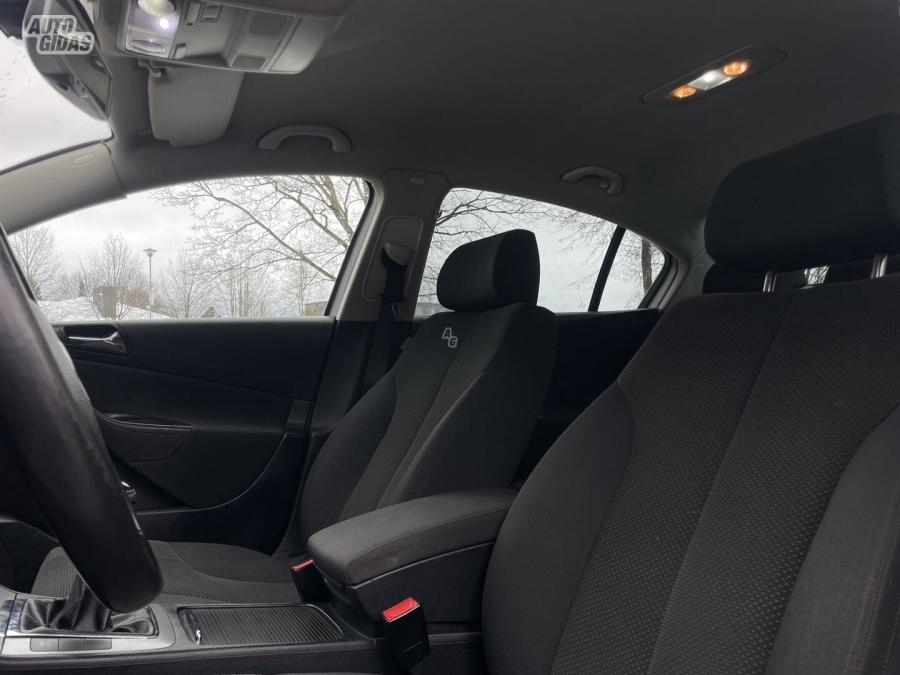 Pelēks Volkswagen Passat 2005 Šilutė, ar dzinēja tilpumu 2.00 L un nobraukumu 383 tūkst. km par 1850 €, foto 11 vietnē AUTOMOTO.COM.LV