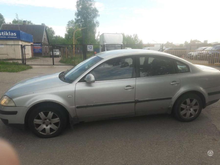 Pelēks Volkswagen Passat 2005 Šauļi, ar dzinēja tilpumu 1.90 L un nobraukumu 328 tūkst. km par 500 €, foto 5 vietnē AUTOMOTO.COM.LV