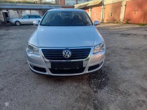 Grey Volkswagen Passat 2006 in Alytus, with an engine capacity of 1.97 L and mileage of 270 thousand km for 2190 €, photo  on AUTOMOTO.COM.LV