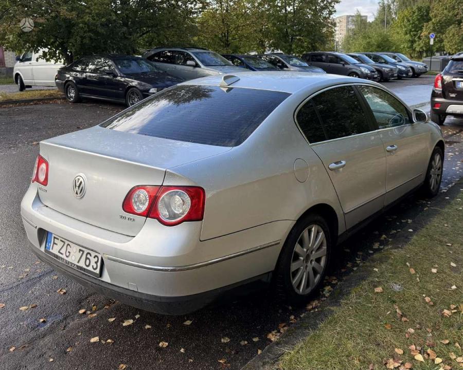 Pelēks Volkswagen Passat 2006 Viļņa, ar dzinēja tilpumu 1.97 L un nobraukumu 439 tūkst. km par 1400 €, foto 4 vietnē AUTOMOTO.COM.LV