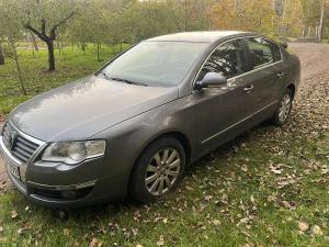 Grey Volkswagen Passat 2006 in Pasvalys, with an engine capacity of 1.90 L and mileage of 280 thousand km for 1499 €, photo  on AUTOMOTO.COM.LV