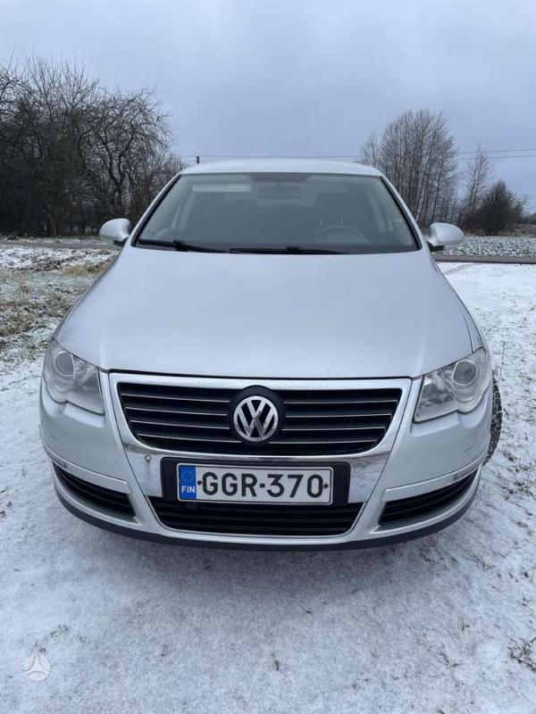 Grey Volkswagen Passat 2006 in Alytus, with an engine capacity of 2.00 L and mileage of 195 thousand km for 2200 €, photo 2 on AUTOMOTO.COM.LV