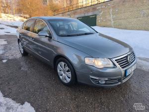 Pelēks Volkswagen Passat 2006 Viļņa, ar dzinēja tilpumu 2.00 L un nobraukumu 300 tūkst. km par 950 €, foto 3 vietnē AUTOMOTO.COM.LV