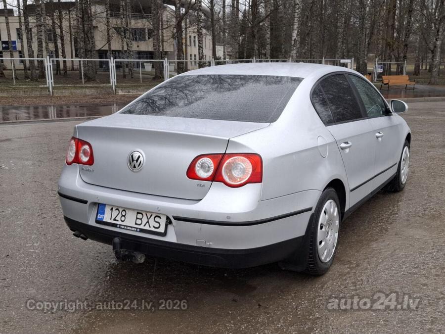 Pelēks Volkswagen Passat 2006 Tartu, ar dzinēja tilpumu 1.90 L un nobraukumu 350 tūkst. km par 1999 €, foto 3 vietnē AUTOMOTO.COM.LV