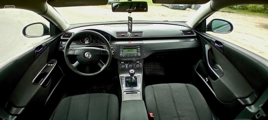 Pelēks Volkswagen Passat 2006 Panevēža, ar dzinēja tilpumu 1.90 L un nobraukumu 420 tūkst. km par 1650 €, foto 12 vietnē AUTOMOTO.COM.LV