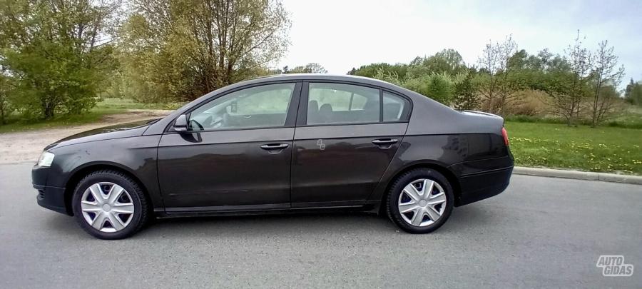 Grey Volkswagen Passat 2006 in Panevezys, with an engine capacity of 1.90 L and mileage of 420 thousand km for 1650 €, photo 7 on AUTOMOTO.COM.LV