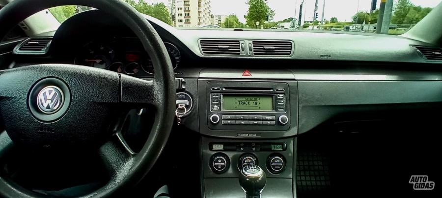 Grey Volkswagen Passat 2006 in Panevezys, with an engine capacity of 1.90 L and mileage of 420 thousand km for 1650 €, photo 16 on AUTOMOTO.COM.LV