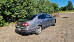 Pelēks Volkswagen Passat 2006 Šilutė, ar dzinēja tilpumu 1.90 L un nobraukumu 400 tūkst. km par 1400 €, foto 4 vietnē AUTOMOTO.COM.LV