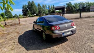 Pelēks Volkswagen Passat 2006 Šilutė, ar dzinēja tilpumu 1.90 L un nobraukumu 400 tūkst. km par 1400 €, foto 7 vietnē AUTOMOTO.COM.LV