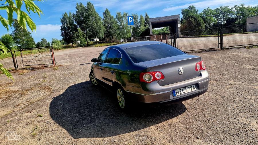 Pelēks Volkswagen Passat 2006 Šilutė, ar dzinēja tilpumu 1.90 L un nobraukumu 400 tūkst. km par 1400 €, foto 7 vietnē AUTOMOTO.COM.LV