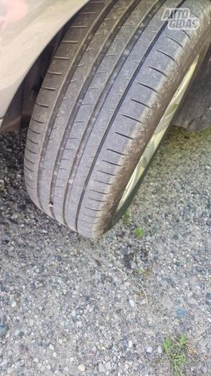 Pelēks Volkswagen Passat 2006 Šilutė, ar dzinēja tilpumu 1.90 L un nobraukumu 400 tūkst. km par 1400 €, foto 9 vietnē AUTOMOTO.COM.LV