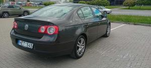 Pelēks Volkswagen Passat 2006 Panevēža, ar dzinēja tilpumu 1.90 L un nobraukumu 420 tūkst. km par 1200 €, foto 5 vietnē AUTOMOTO.COM.LV