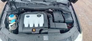 Pelēks Volkswagen Passat 2006 Panevēža, ar dzinēja tilpumu 1.90 L un nobraukumu 420 tūkst. km par 1200 €, foto 14 vietnē AUTOMOTO.COM.LV