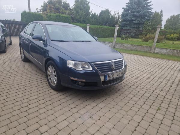 Pelēks Volkswagen Passat 2006 Panevēža, ar dzinēja tilpumu 1.90 L un nobraukumu 300 tūkst. km par 2000 €, foto 1 vietnē AUTOMOTO.COM.LV