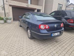 Pelēks Volkswagen Passat 2006 Panevēža, ar dzinēja tilpumu 1.90 L un nobraukumu 300 tūkst. km par 2000 €, foto 4 vietnē AUTOMOTO.COM.LV