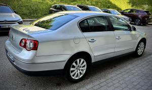Pelēks Volkswagen Passat 2006 Viļņa, ar dzinēja tilpumu 2.00 L un nobraukumu 275 tūkst. km par 2199 €, foto 4 vietnē AUTOMOTO.COM.LV