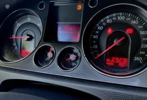 Pelēks Volkswagen Passat 2006 Viļņa, ar dzinēja tilpumu 2.00 L un nobraukumu 275 tūkst. km par 2199 €, foto 12 vietnē AUTOMOTO.COM.LV
