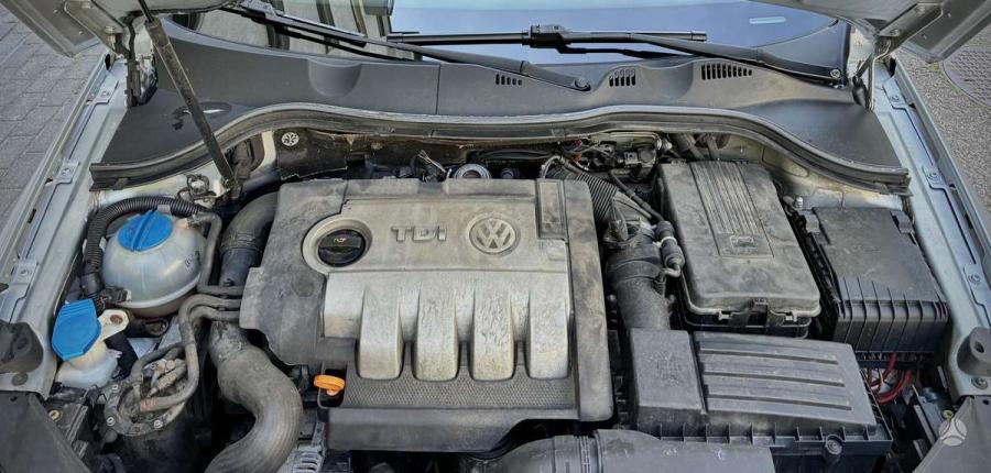 Pelēks Volkswagen Passat 2006 Viļņa, ar dzinēja tilpumu 2.00 L un nobraukumu 275 tūkst. km par 2199 €, foto 16 vietnē AUTOMOTO.COM.LV